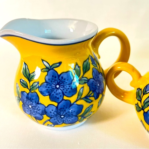 April Cornell | Kitchen | Vintage April Cornell Tea Set With Teapot ...